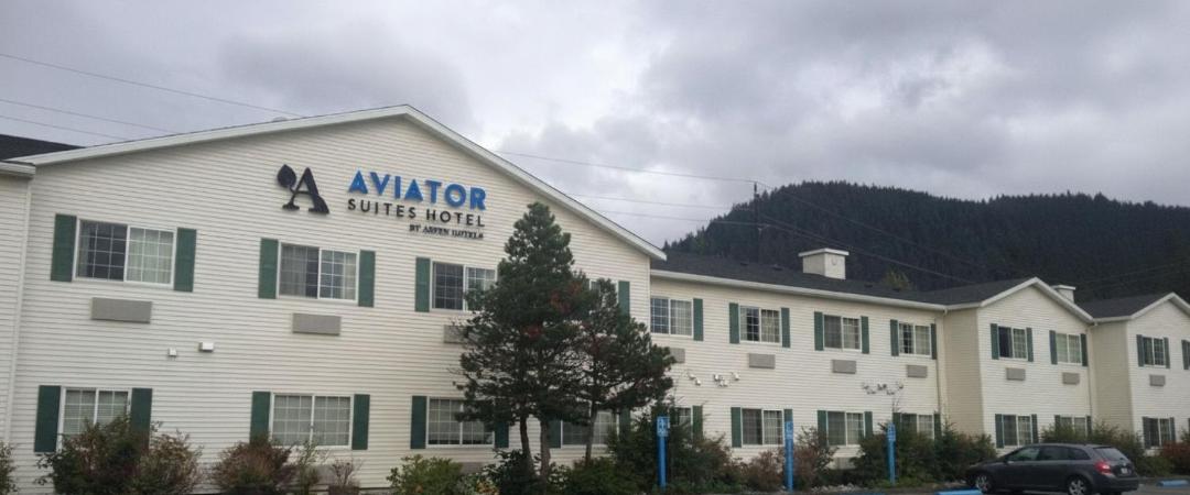 Juneau International Airport Hotels with an Indoor Pool